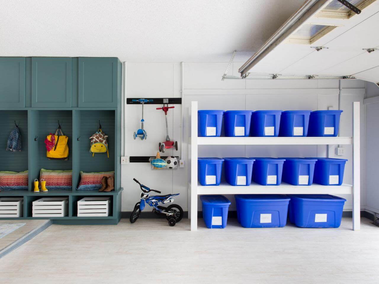 SMART GARAGE CLEANING TIPS - GARAGE GUIDES