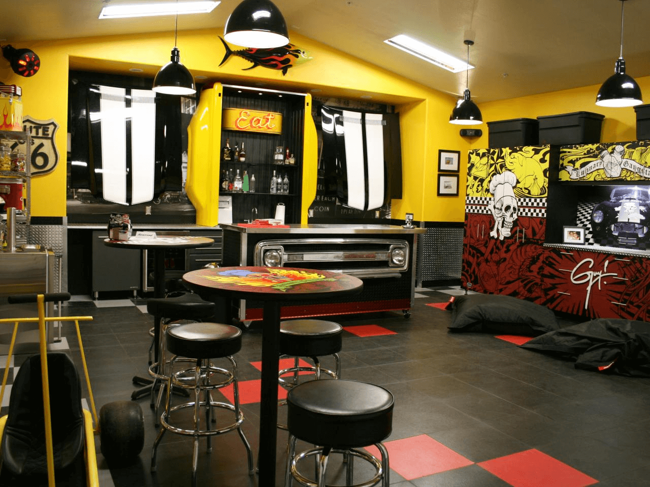 HOW TO BUILD A MAN CAVE GARAGE - GARAGE GUIDES