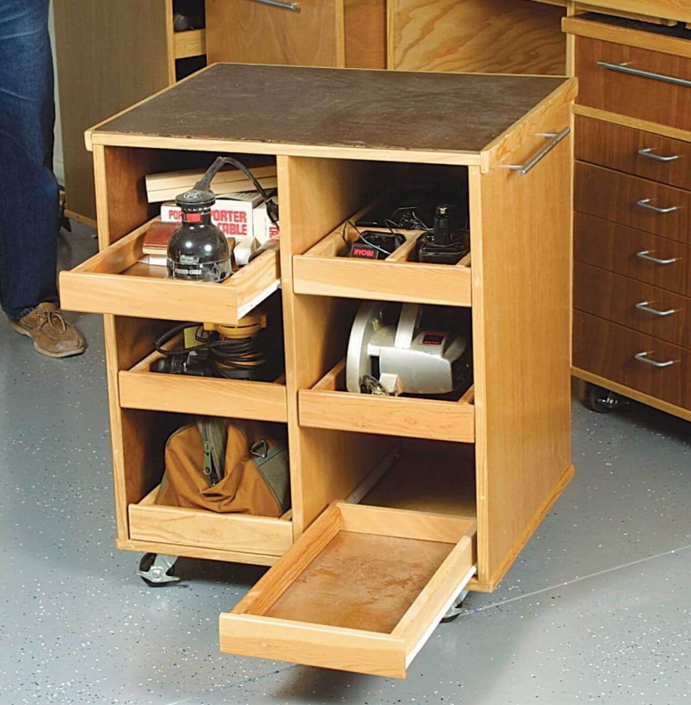 HOW TO BUILD A GARAGE WORKBENCH: ONE-DAY DIY PROJECT - GARAGE GUIDES