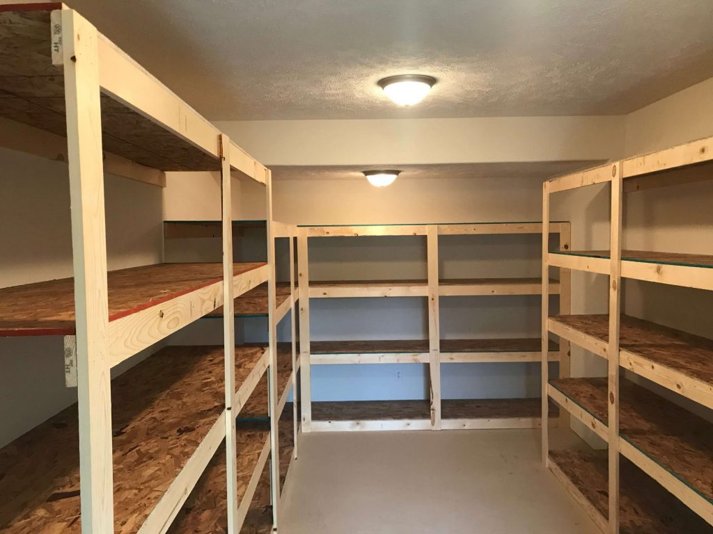 HOW TO BUILD WALL MOUNTED GARAGE SHELVES - GARAGE GUIDES