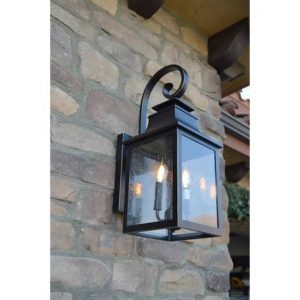WHY YOU NEED SOLAR COACH LIGHTS FOR GARAGE AND THOSE FABULOUS STYLES ...
