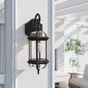 WHY YOU NEED SOLAR COACH LIGHTS FOR GARAGE AND THOSE FABULOUS STYLES ...