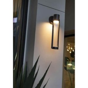 WHY YOU NEED SOLAR COACH LIGHTS FOR GARAGE AND THOSE FABULOUS STYLES ...